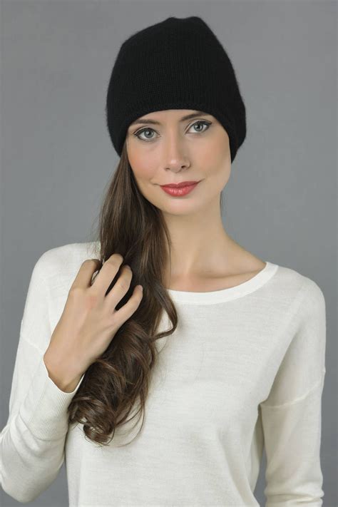 Pure Cashmere Plain Knitted Slouchy Beanie Hat In Black