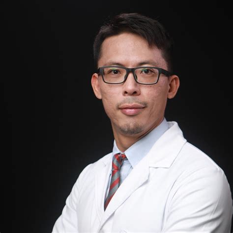 程威銘醫師Dr DKK YouTube