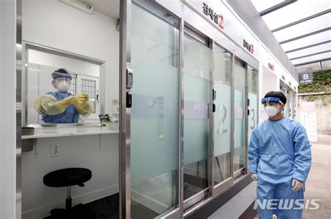 신규 확진 82명 38일만에 두자리…수도권 누적 1만명 넘어
