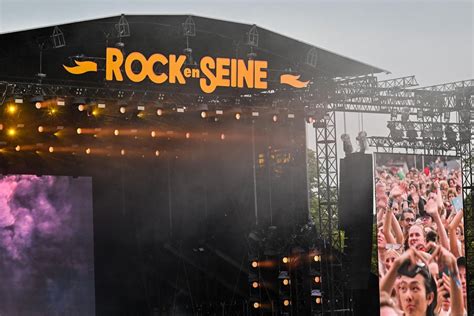 Billie Eilish And All Female Lineup Kick Off Rock En Seine Festival