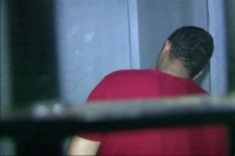 Mãe flagra filho de 6 anos sendo abusado sexualmente