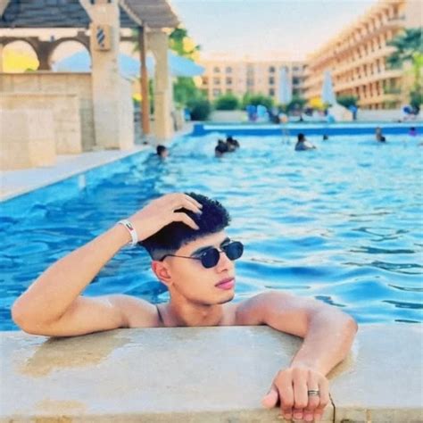 بي 🫅🏻 Bebø 🫅🏻 بو ‎ Justbeb0 • Threads Say More