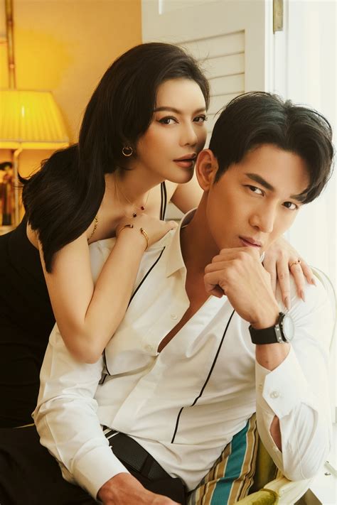 Lý Nhã Kỳ Nóng Bỏng Bên Mỹ Nam Ngực Trần Kém 9 Tuổi