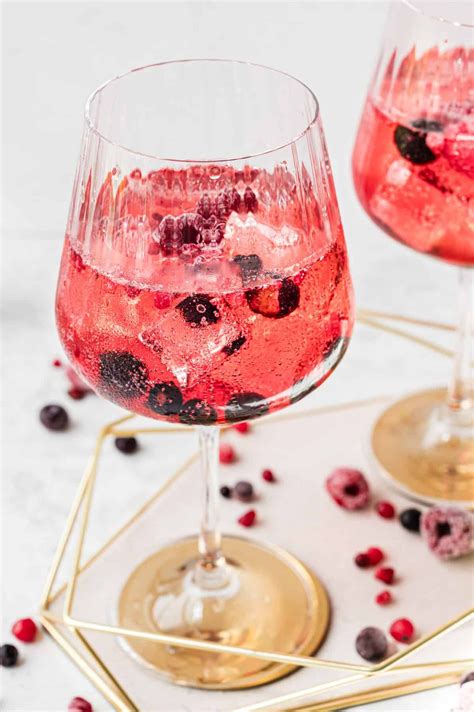 Lillet Wildberry Cocktail Recipe Rezept Lilet Rezept