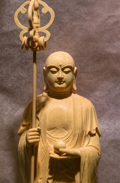 地蔵菩薩像 46000円 天然ヒノキ 檜 木彫り彫刻地蔵 仏像彫刻の逸品のご紹介です 仏像専門店 仏像屋
