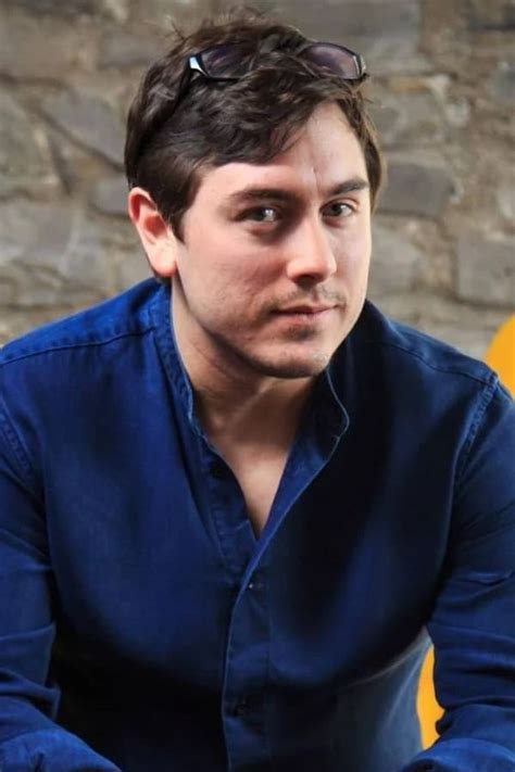 Chris Broad Wiki Biography Age Gallery Spouse And More