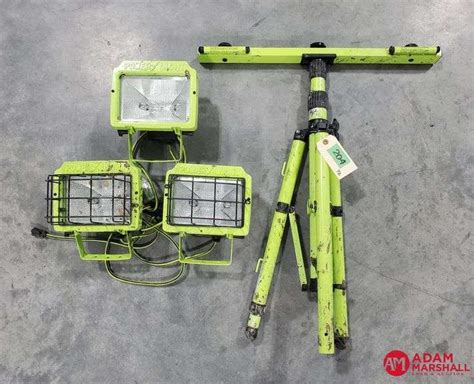 The Designers Edge Telescoping Work Light Adam Marshall Land And Auction Llc
