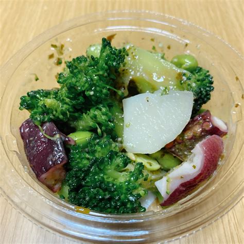 【高評価】「バジルが好きすぎて何度も買ってる セブン イレブン たことブロッコリーポテトのバジルサラダ」のクチコミ・評価 おのチャァンさん