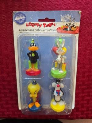 Vintage Looney Tunes Candles And Cake Toppers Decorations By Wilton