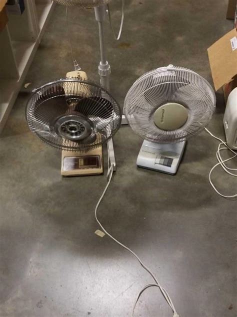 Windmere Floor Fan And 2 Table Fans Big Valley Auction