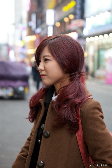 길거리 헤어스타일 레드컬러 헤어스타일 2014년 여자 헤어스타일 홍대 길거리 겨울 패션스타일 2014년 여자 헤어스타일