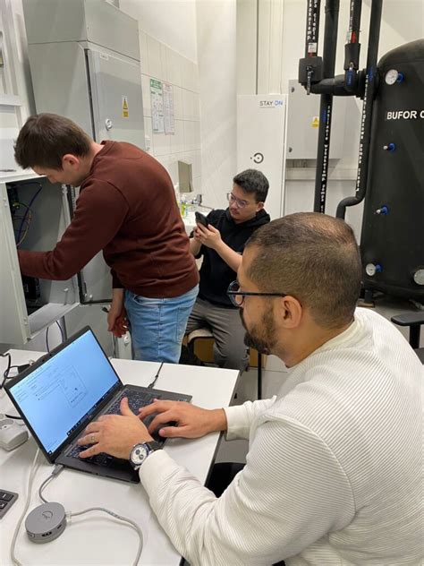 Kth In Kezo Live In Lab Hypergryd