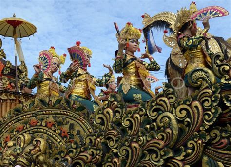 PESTA KESENIAN BALI ANTARA Foto