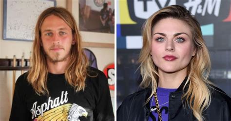 Kurt Cobains Daughter Frances Bean Marries Riley Hawk In Wedding