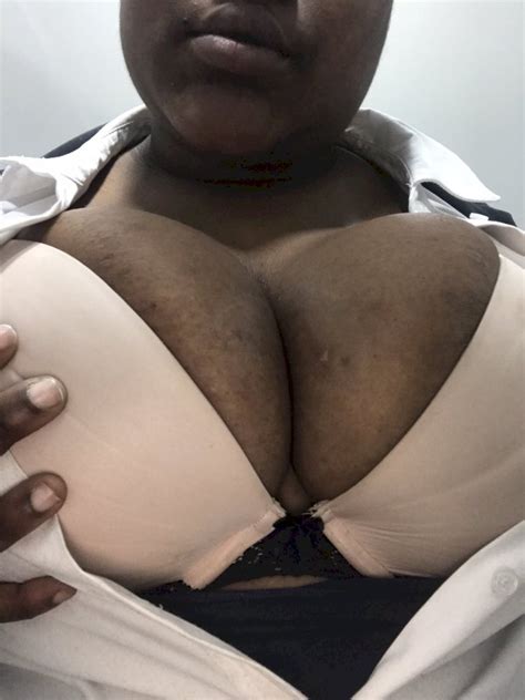 Some Titties Shesfreaky