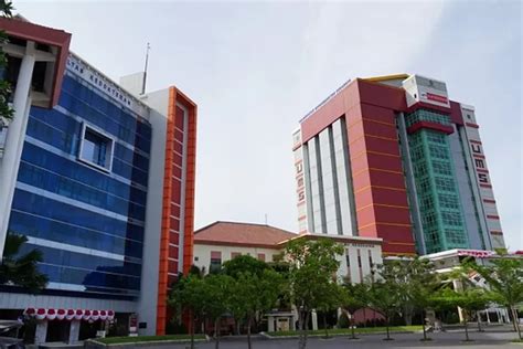 Cek Lokasi Terdekat 5 Wilayah Di Surabaya Sholat Idul Fitri Bersama