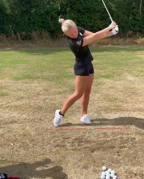 Charley Hull Golf Swing Beauty And Golf Golfshorts Golf Bestgolf