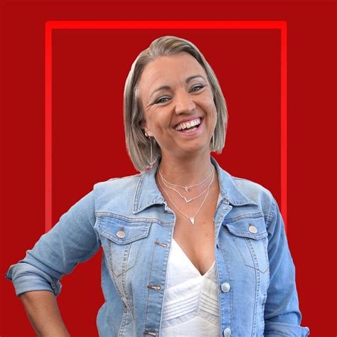 Multi Award Winning Carly Fields Joins Algoa Fm