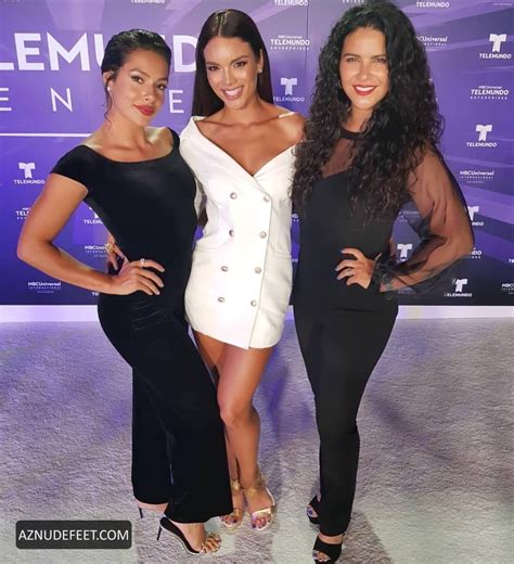 Litzy Feet Aznudefeet