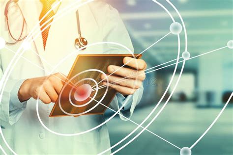 Vergrote Werkelijkheid In Gezondheidszorg En Geneeskundeconcept De