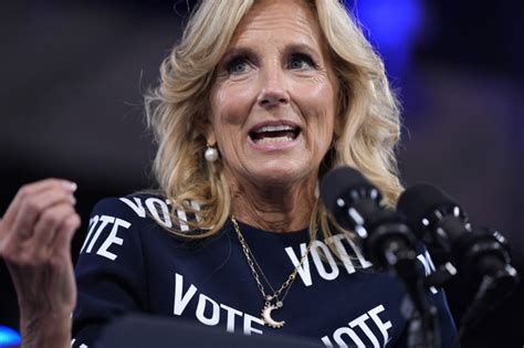 All The Oof Jill Bidens Vogue Cover Gets Much Deserved Meme Treatment