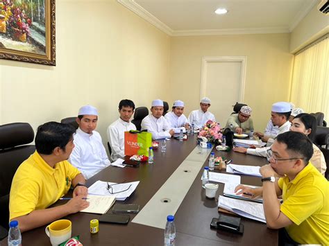 สถานกงสุลใหญ่ ณ เมืองเจดดาห์ พบปะพูดคุยกับผู้แทนนักศึกษาไทยจากมหาวิทยาลัยต่าง ๆ ในเขตกงสุล