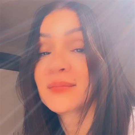 Celyabarbosa • Threads Say More