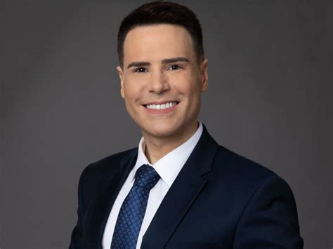 Como Antecipado Por Flavio Ricco Luiz Bacci Assina Contrato Com O Sbt Portal Leo Dias