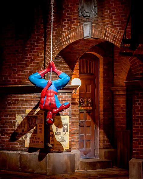 ユニバーサルスタジオジャパン USJ on Instagram ニューヨークの街並みが広がるこのエリア 少し裏路地を散策すると