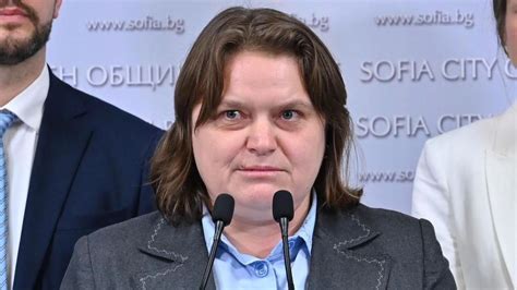 Бобчева Призовките от Прокуратурата изглеждат като форма на натиск към общинската администрация