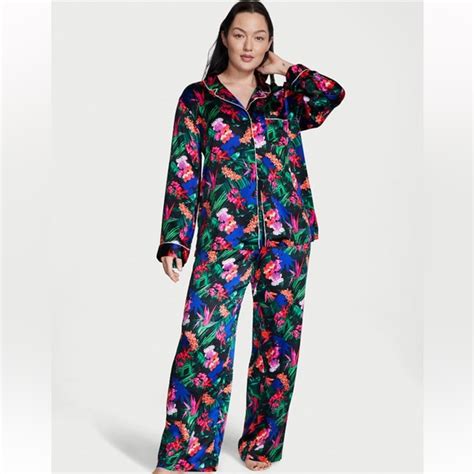 Victorias Secret Intimates And Sleepwear Nwt Victorias Secret Satin