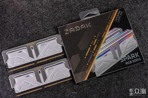 宇瞻 Zadak Spark Rgb Ddr5 6000内存开箱简测 原创 新浪众测
