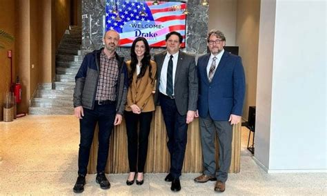 Delegacioni Nga Drake University Viziton Devolli Corporation Njësinë Prince Caffe Gazetablic