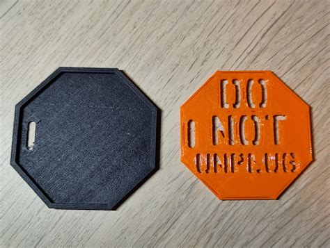 Do Not Unplug Sign By Ysengard Download Free Stl Model