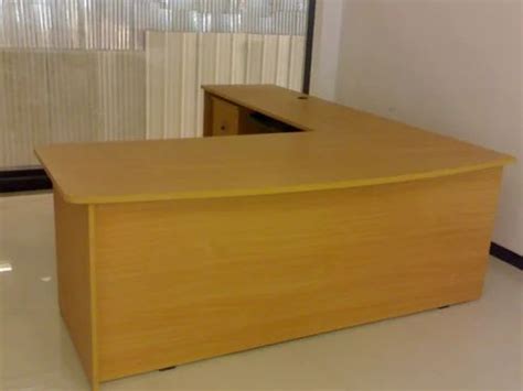 L Shape Table At Best Price In Chennai By Inter Space Modulars And Interiors Id 2854597055548