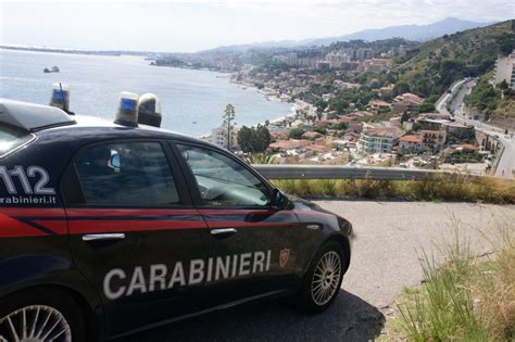 Messina Spaccio Di Droga A Bisconte 2 Arresti