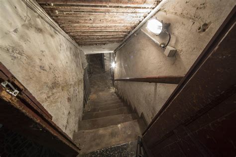 Gruselige Entdeckung in Österreich Mumifizierte Leiche in Schulkeller gefunden