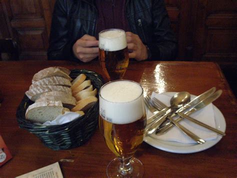 프라하에서 먹은 체코 요리입니다 음식 갤러리