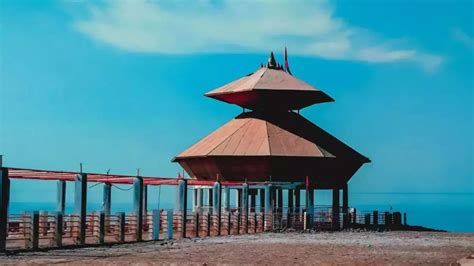 தினமும் இரண்டு முறை மறையும் சிவன் கோவில் எங்கே நிகழ்கிறது இந்த அதிசயம்