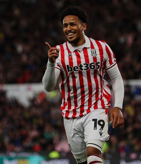 46 دقيقة لريان مايي ختمها بهدف وأسيسيت جريدة المنتخب