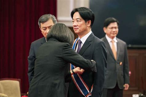 總統頒授副總統賴清德等13名政務人員勳章 努力打拚一個「世界的臺灣」 互傳媒