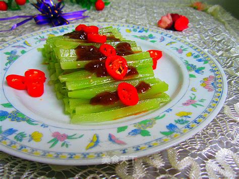 Lettuce Strips In Oyster Sauce Recipe Simple Chinese Food