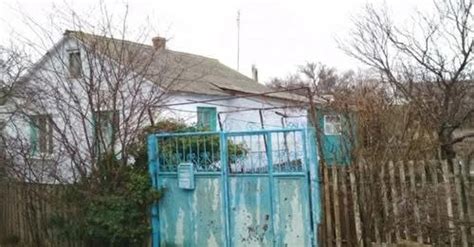 Дъщеря ми и нейната приятелка се прибраха не ме забелязаха и започнаха да си говорят в кухнята