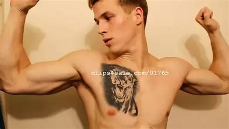 Muscle Fetish Aaron Flexing Free Gay Muscular Porn 22 Xhamster