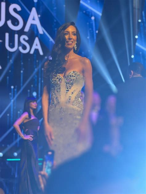 Setareh Khatibi Setareh Khatibi Added A New Photo