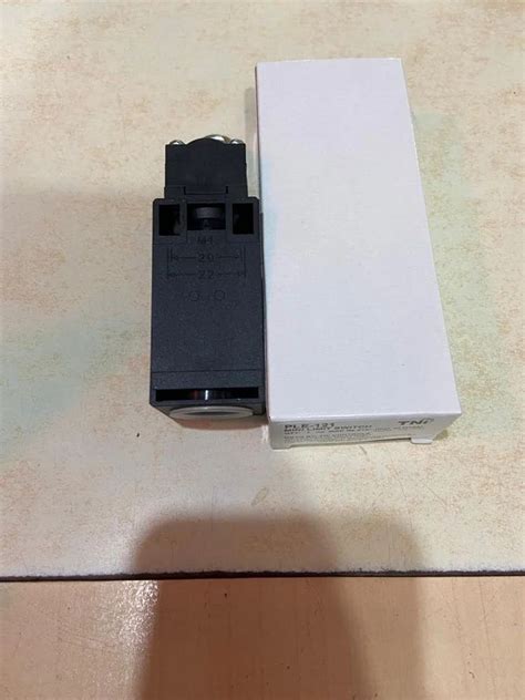 Mini Limit Switch 240 Vac At ₹ 200 In New Delhi Id 2849056492555
