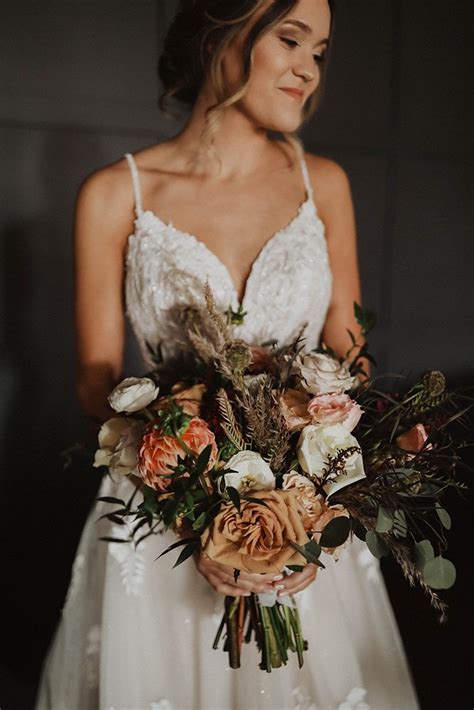 Radiating Love Cassandra Jon Heartland Wedding Ideas