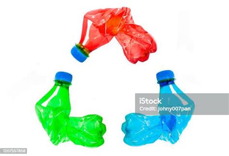 재활용 기호 또는 기호로 색상으로 플라스틱 병 0명에 대한 스톡 사진 및 기타 이미지 0명 가득 찬 개념 Istock