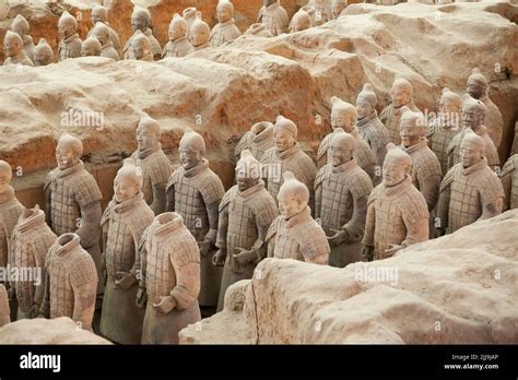 World Famous Warrior Soldier Figures Sculpted From Chinese Terracotta