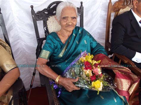 ගුවන් හමුදාපතිට පාසලෙන් උපහාර Lankadeepa Online